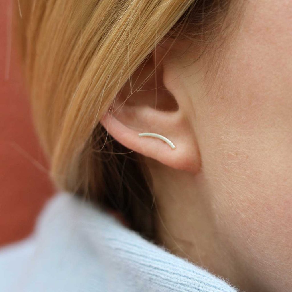 Gold Curve Earrings • HOPSCOTCH